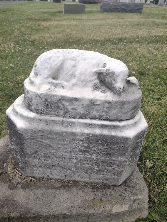 Cemetery Symbolism: Lambs – Found in Ohio